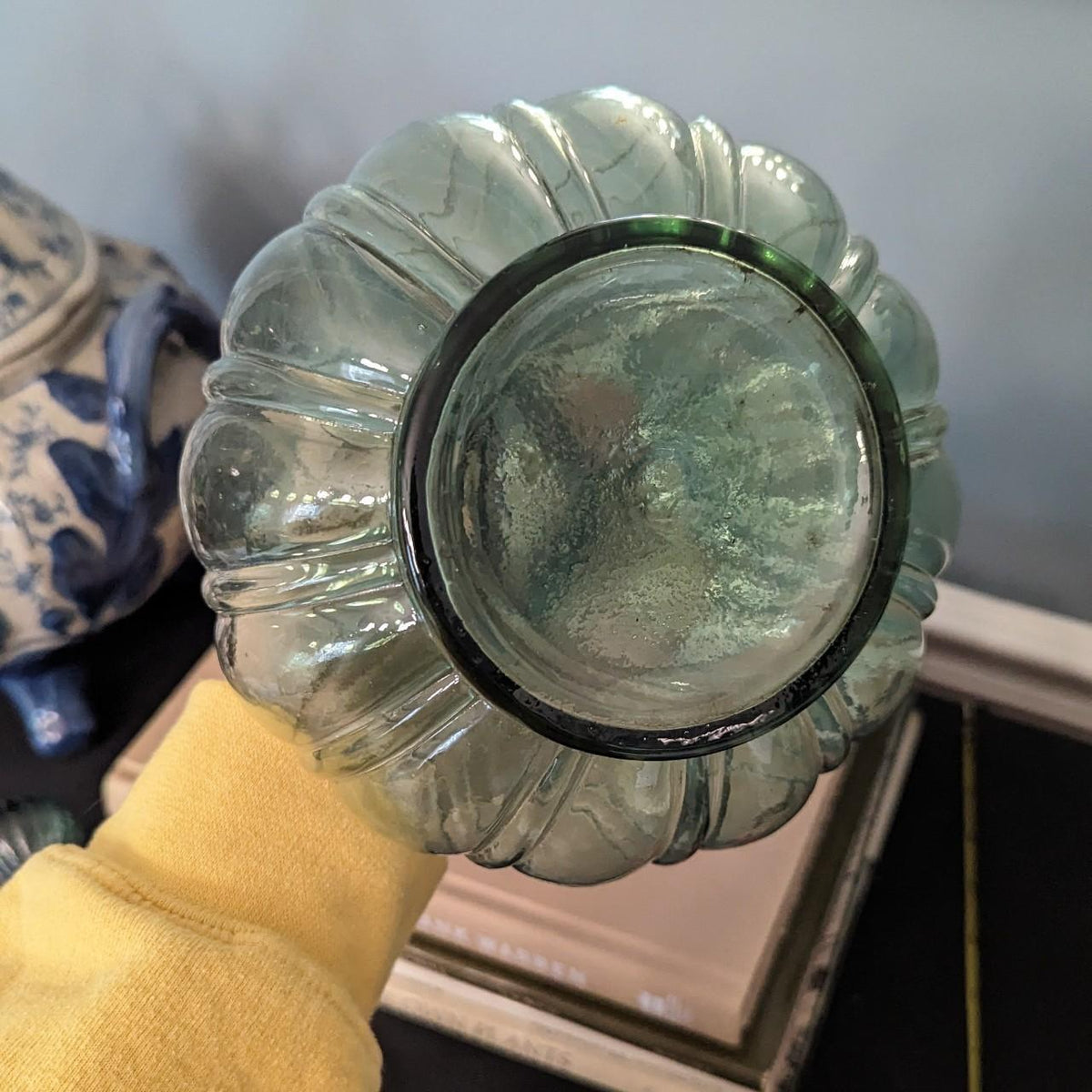 Vintage Green Hand Blown Glass Decanter and Stopper – Sandbox Vintage